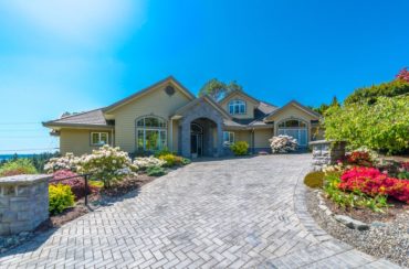 Can a Steep Driveway Be Fixed? - Richfield Blacktop